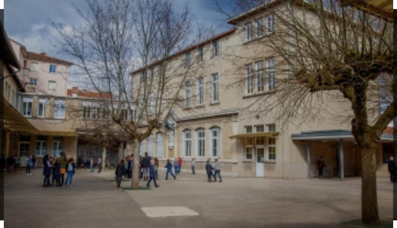Vide grenier de l’ecole et du collège jeanne d’arc - Bourg-en-Bresse ...